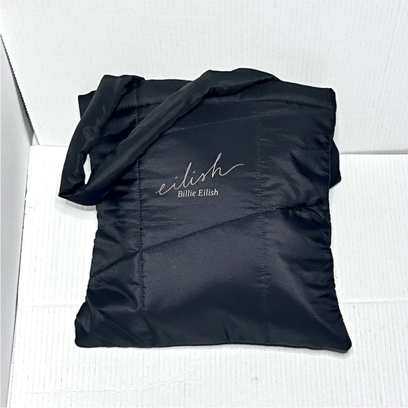 Ulta Beauty | Bags | Billie Eilish X Ulta Beauty Shoulder Tote Bag ...